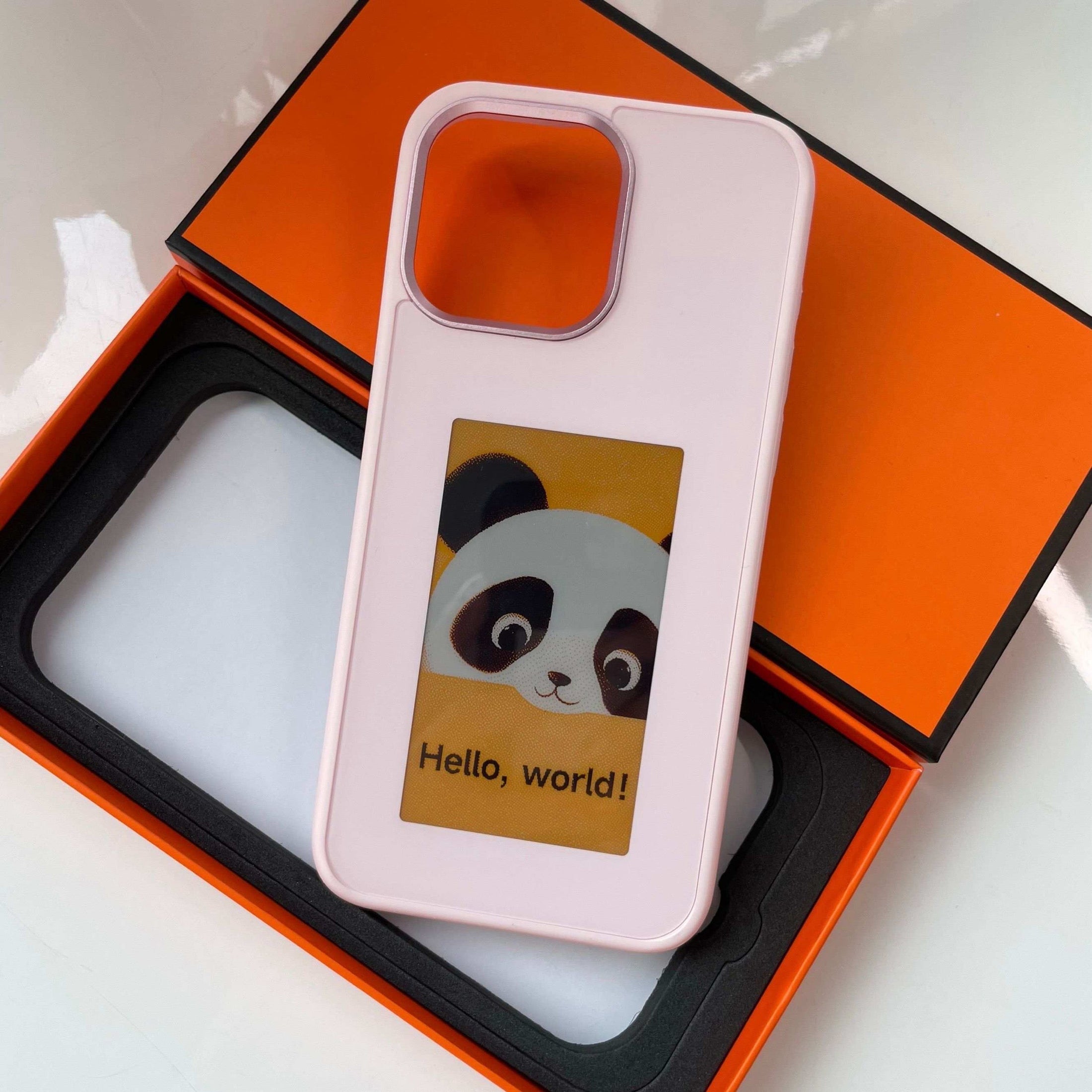 Smart DIY Magic iPhone Cover E Ink Technology - NFC Enabled